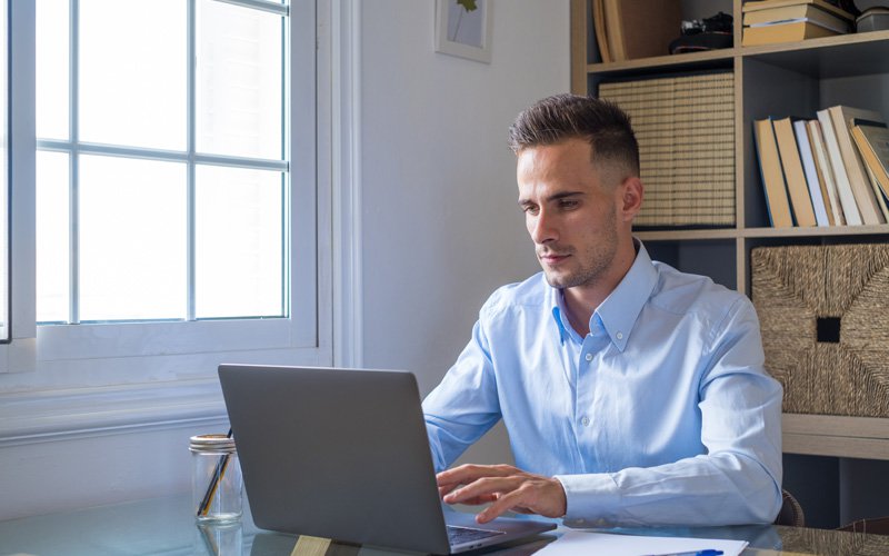 How to Become an Insurance Agent